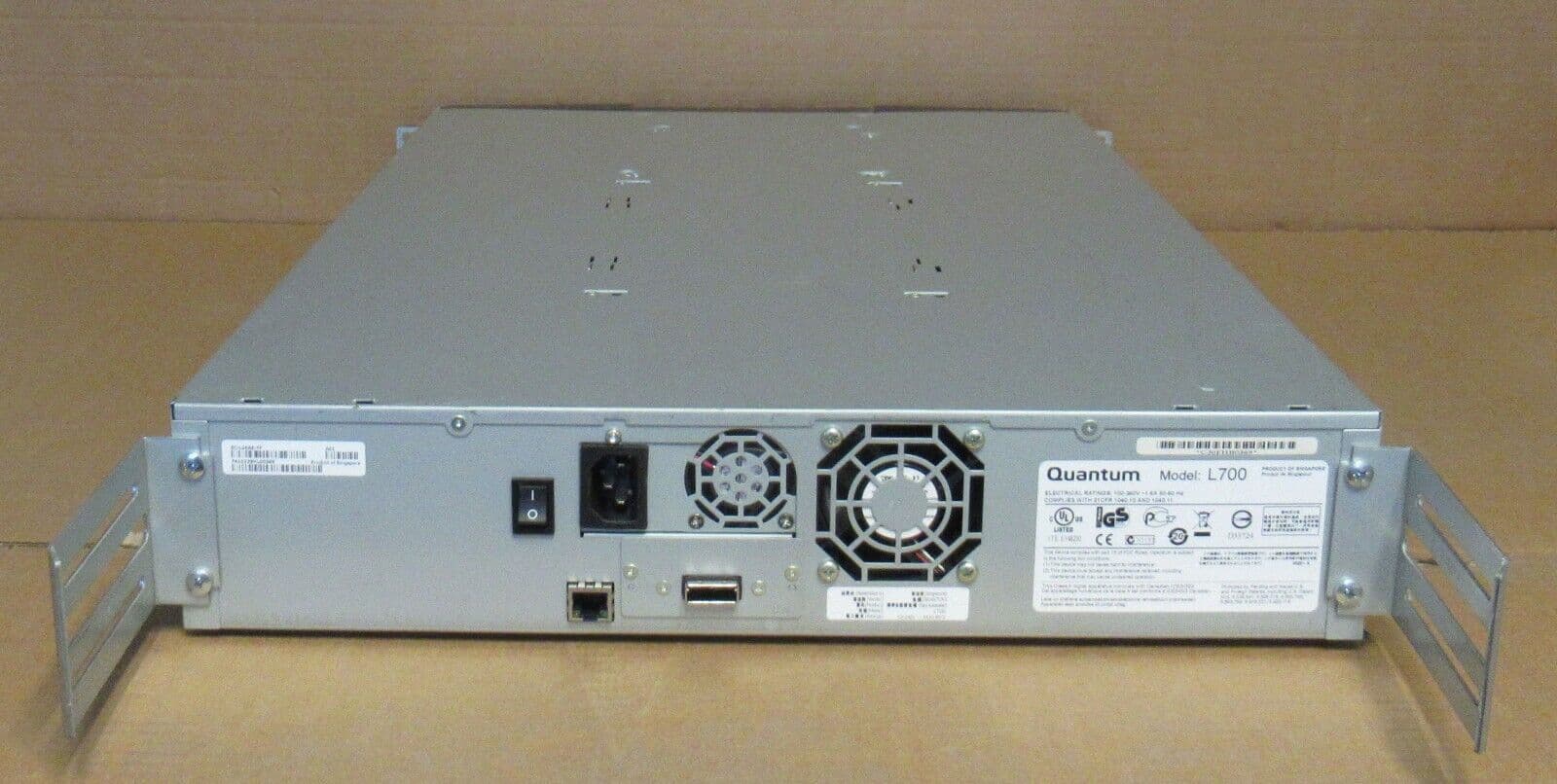 Quantum Superloader 3 L700 EC-L2KAE-YF LTO4 16-Slot Rack Tape Drive ...