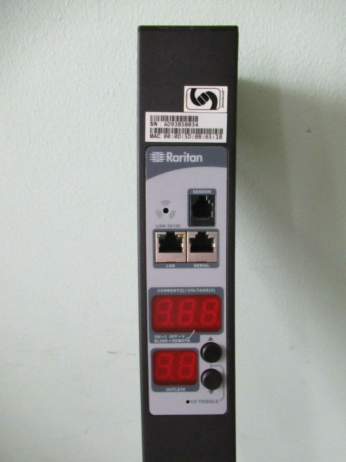 Raritan DPXS12A-16 Power Distribution Unit 15ft Power Cable 12x C13 16A