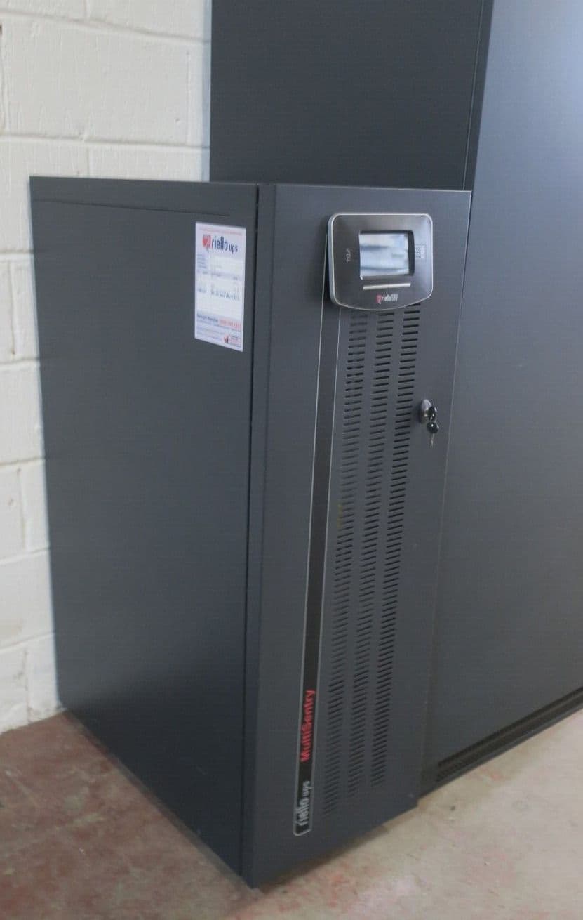 Riello MST 40-A0 DI 40kVA 36kW 40000VA UPS 3PH On-line UPS 40 x SWL1850 ...
