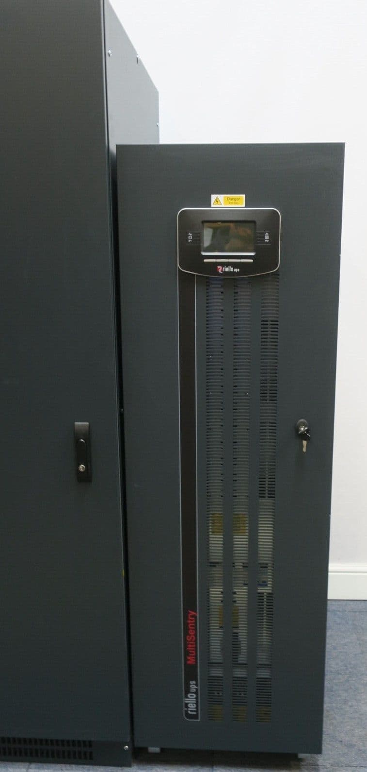 Riello Multi Sentry MST 60 60kVA 54kW 60000VA 3 Phase Online UPS 40 x ...
