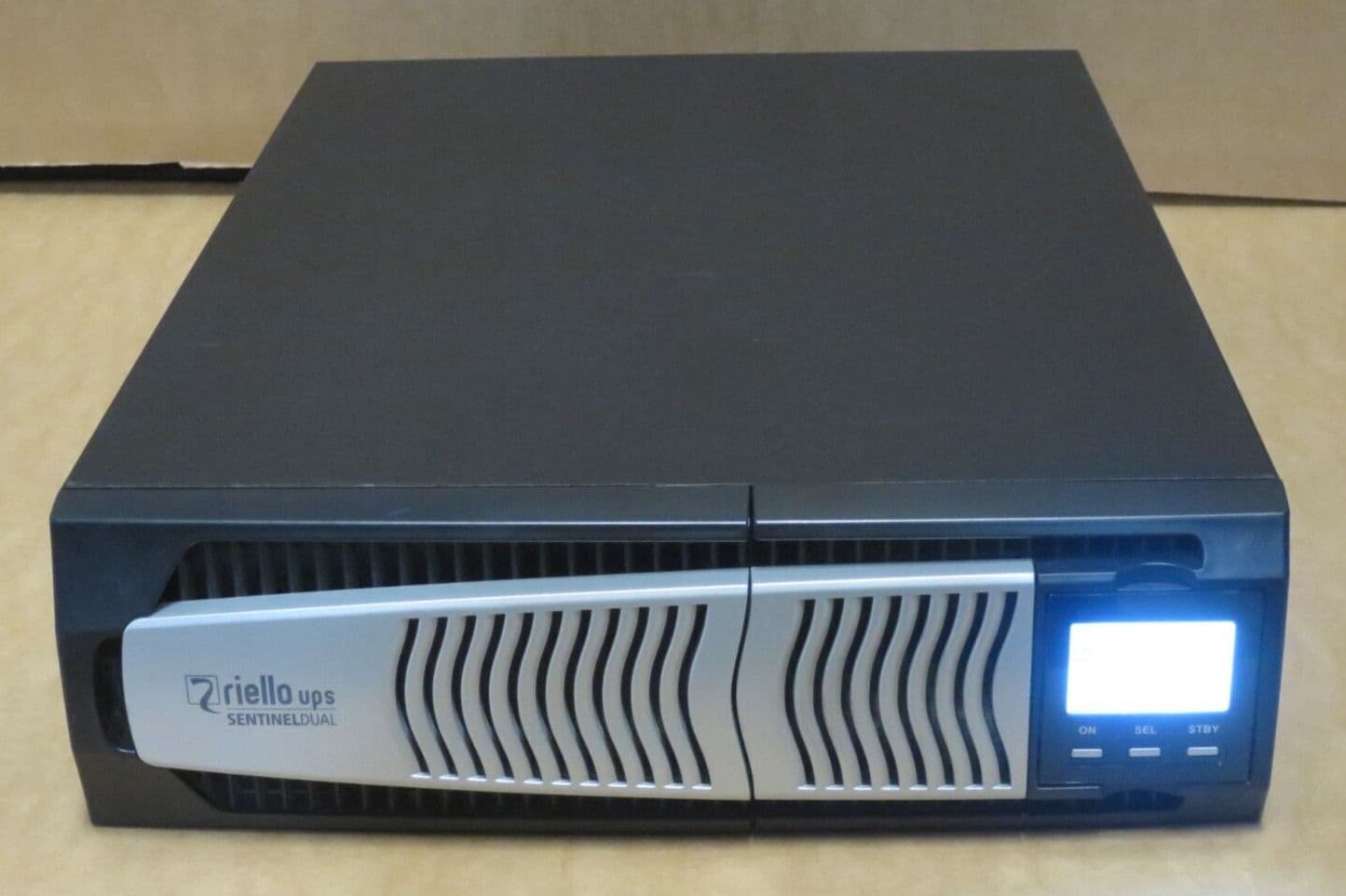 Riello Sentinel Dual UPS SDU 6000 A7 PDIST 6000W 6kVA 8x C13 2x C19 ex VAT