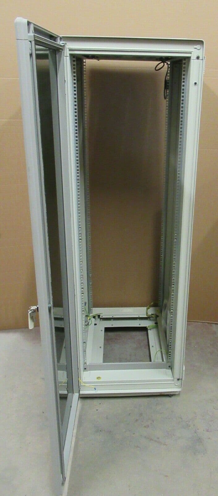 Rittal Case Communications Networking Rack Switch AV Comms Cabinet 19" 36U