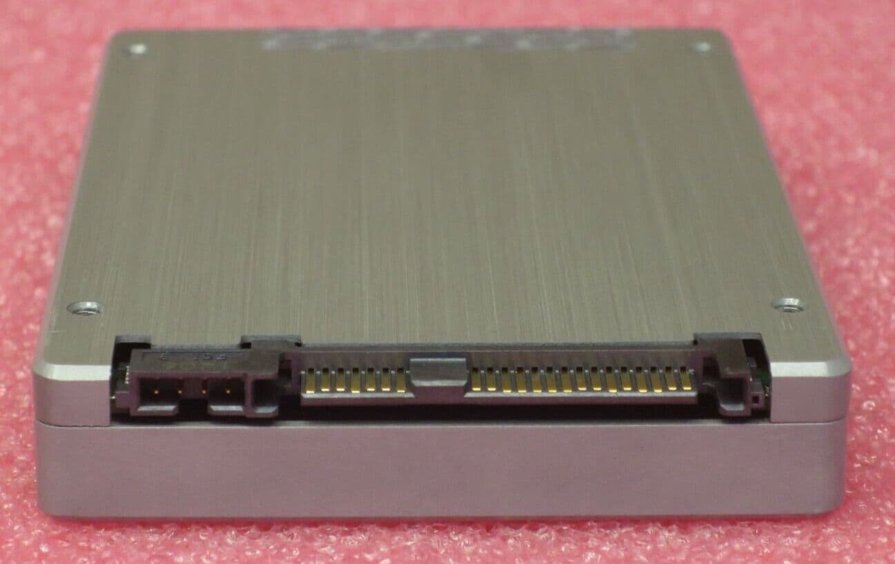 Samsung 200GB 2 5" SSD SAS 6Gb/s Solid State Drive MZ-6SR200HMFU-000C3