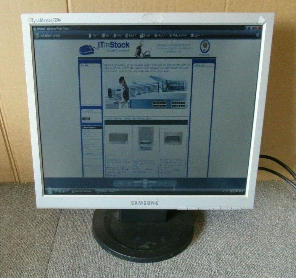 Samsung 720N LS17MJVKS Silver 17" LCD TFT Black PC Computer Monitor VGA