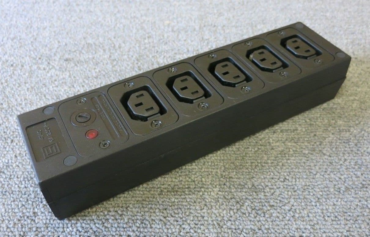 Schurter 4740 5 Way 6A 250V Mini Power Distribution Unit PDU Block