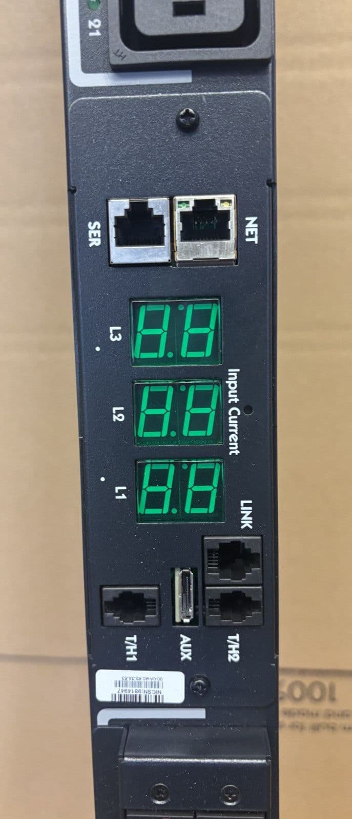 Server Technology PRO2 Switched PDU STV-6503K 24 x C13 6 x C19 32A OU 400V
