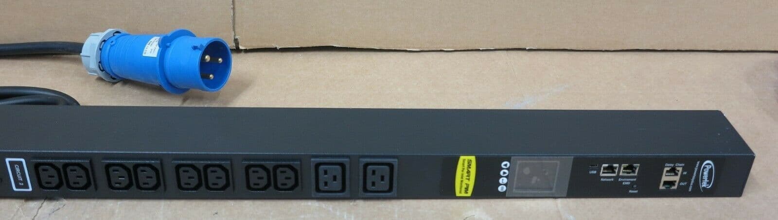 Structure Source Vertical PDU C13 C19 230V 32A 3M ENIECCBPIM45160432AV