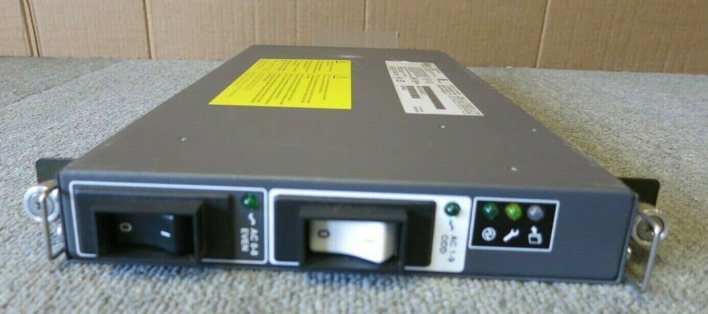 Sun Microsystems 3001546-02 SQD24240V16A Rack 900 Dual Input Power ...