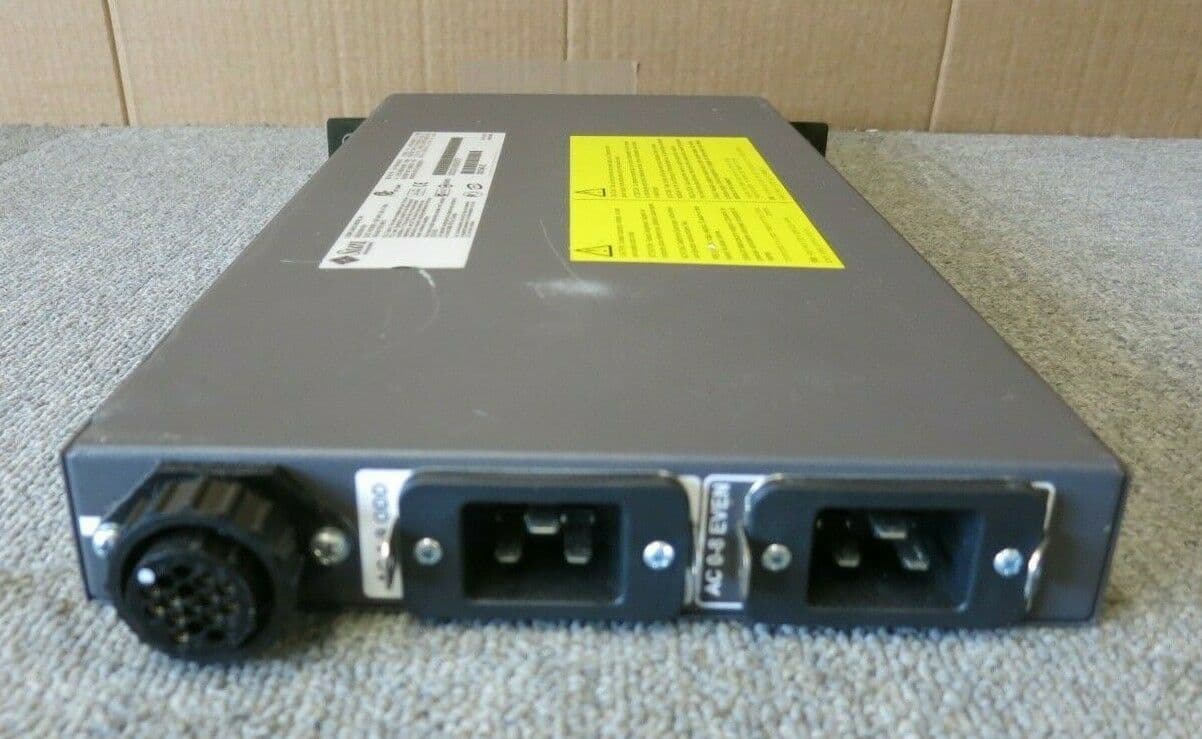 Sun Microsystems 3001546-02 SQD24240V16A Rack 900 Dual Input Power ...