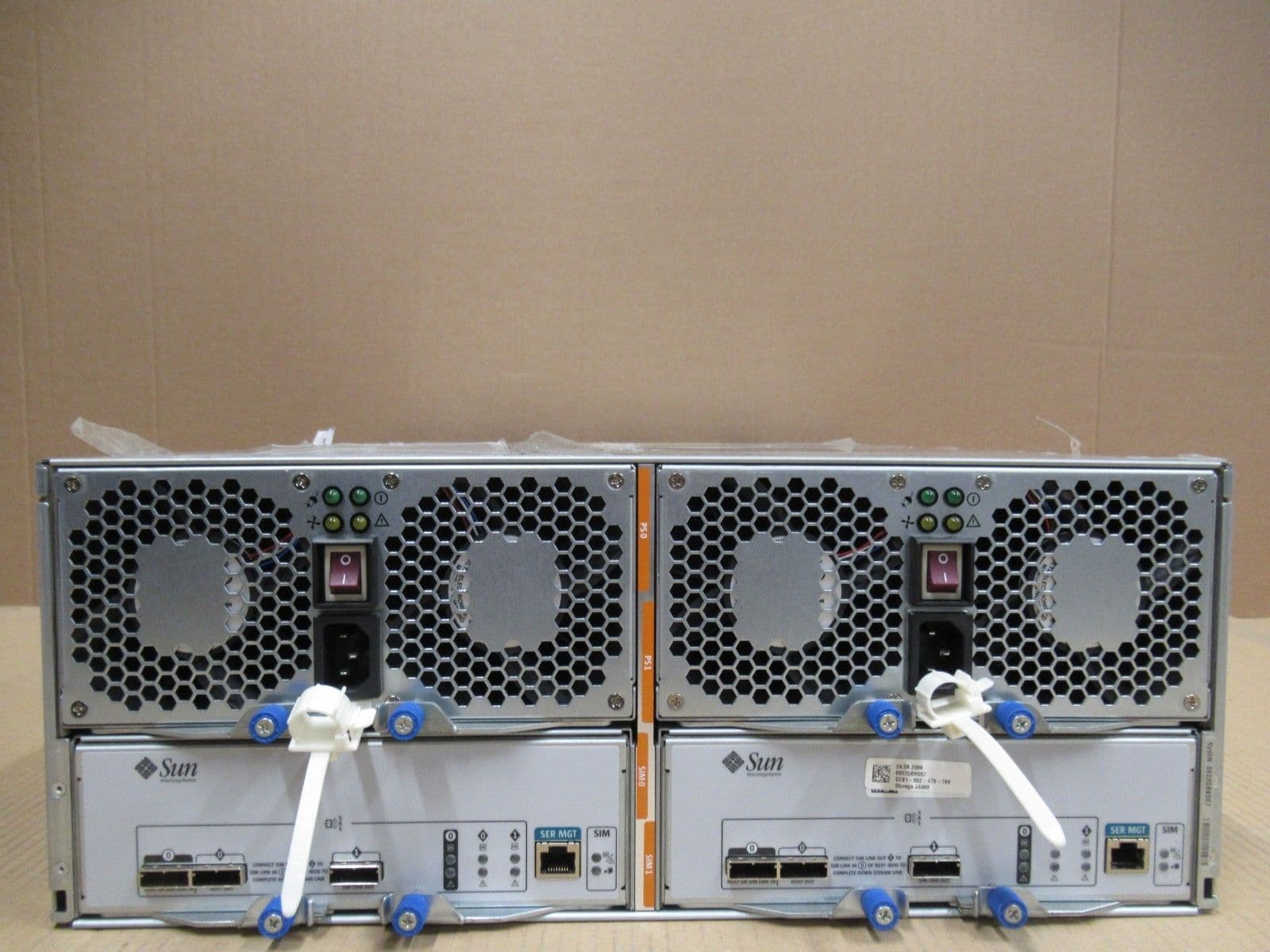 Sun MicroSystems J4400 Storage Array 12TB 16x 750GB SATA 2x Controllers ...