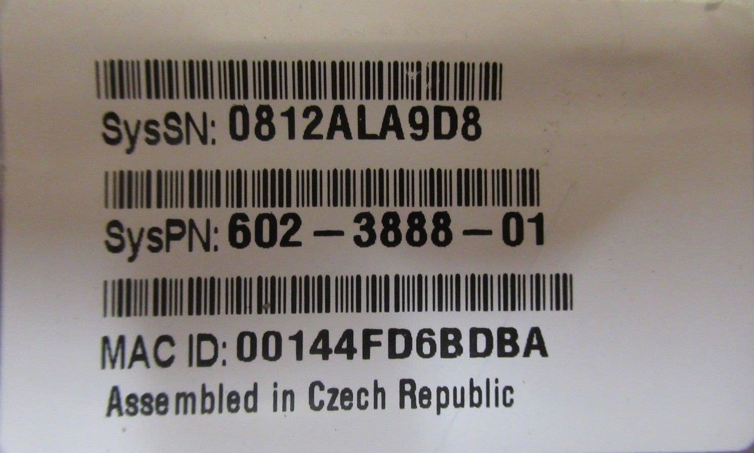 Sun Sunfire X4100 AMD 2218 2 60GHz 4GB 1U Rack mount Server 602-3888-01