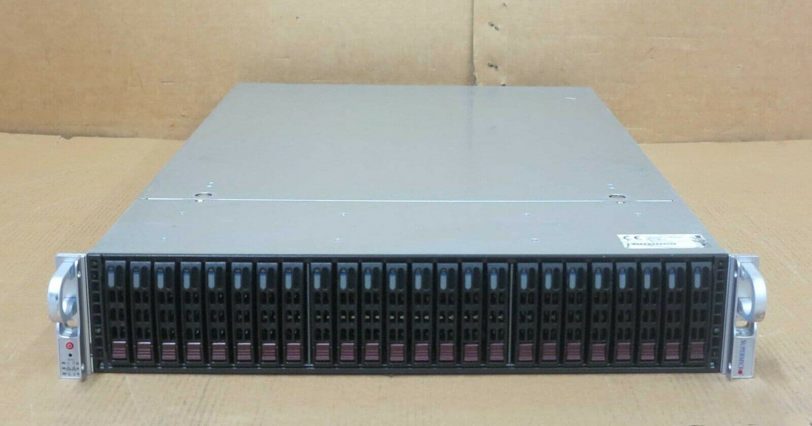 Supermicro CSE-216BE26-R920LPB 24 x 2 5" Bays JBOD Storage Enclosure
