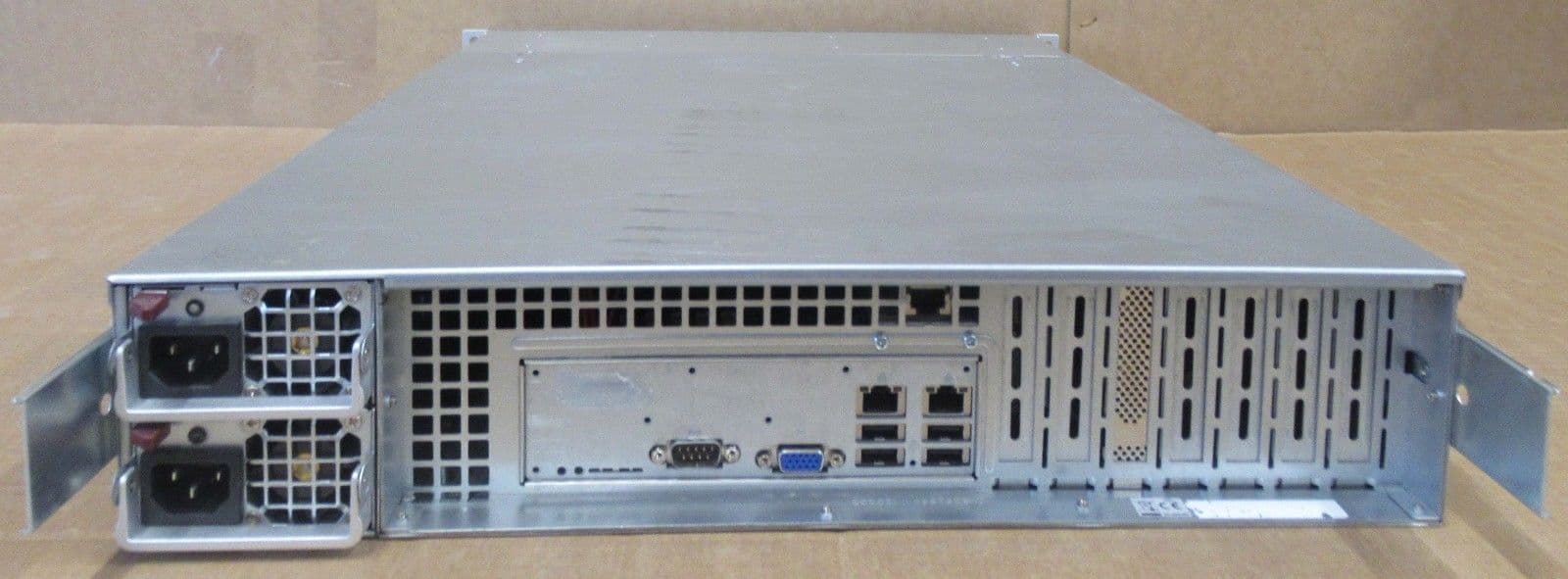 SUPERMICRO CSE-216E1-R900UB 24 x 2 5" HDD Bays Quad-Core XEON 4GB 2U Server
