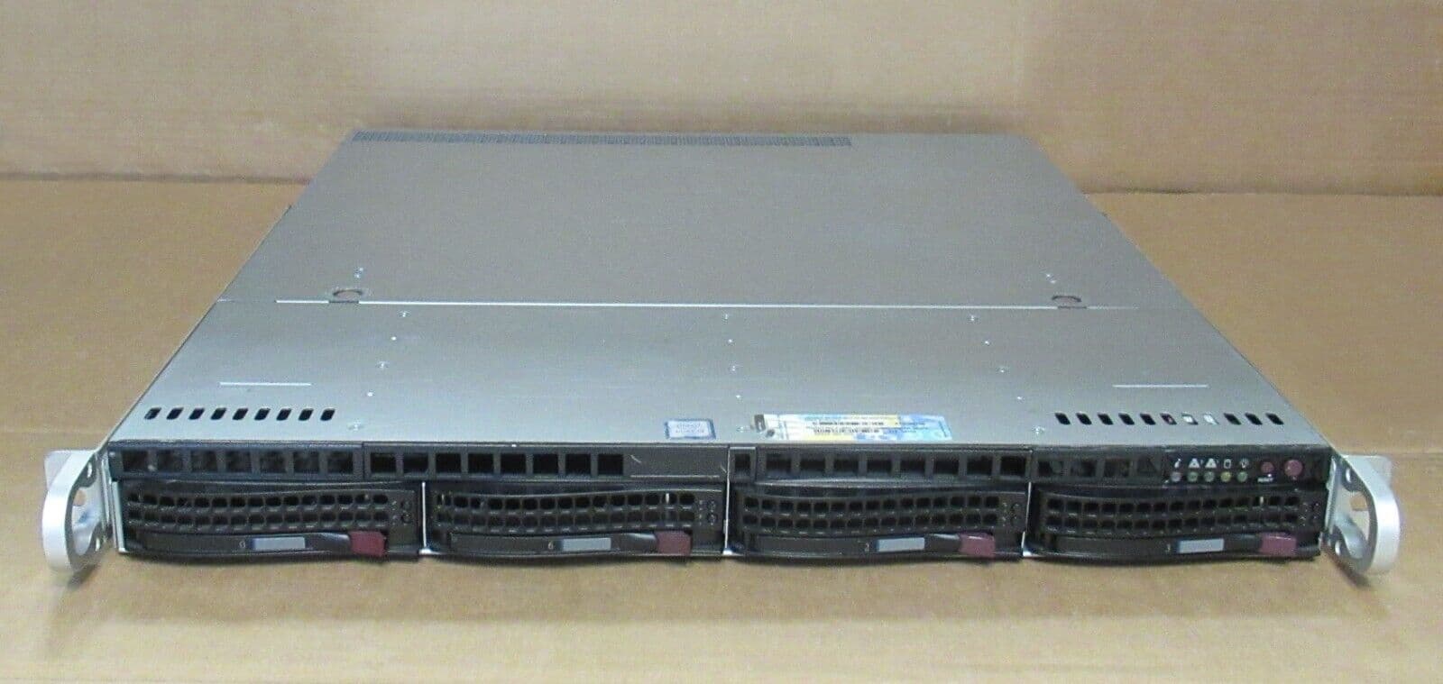 Supermicro CSE-813M 1x Dual-Core i3-6100 3 70GHz 1U 4-Bay Rackmount Server