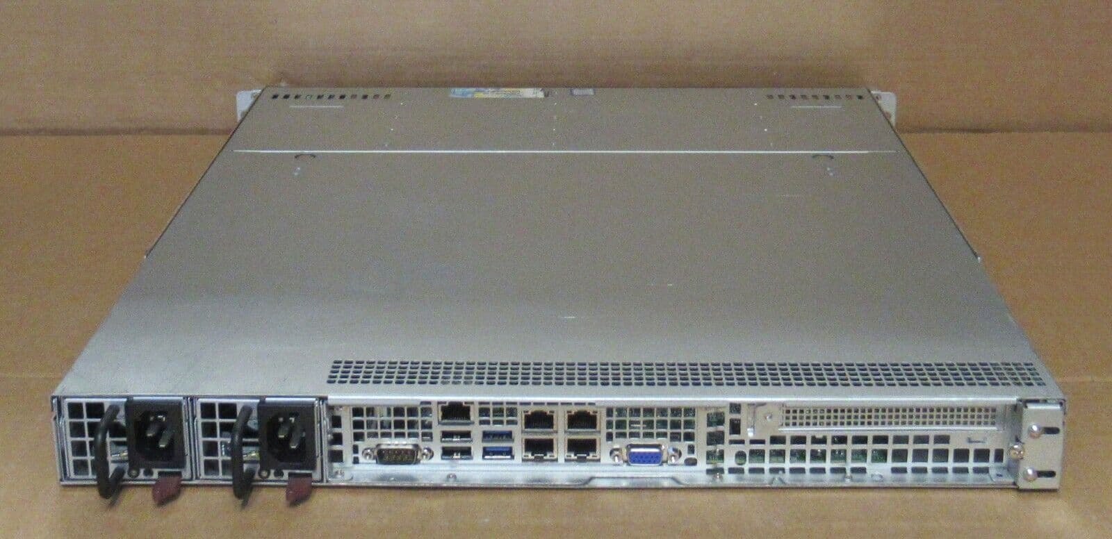 Supermicro CSE-813M 1x Dual-Core i3-6100 3 70GHz 1U 4-Bay Rackmount Server