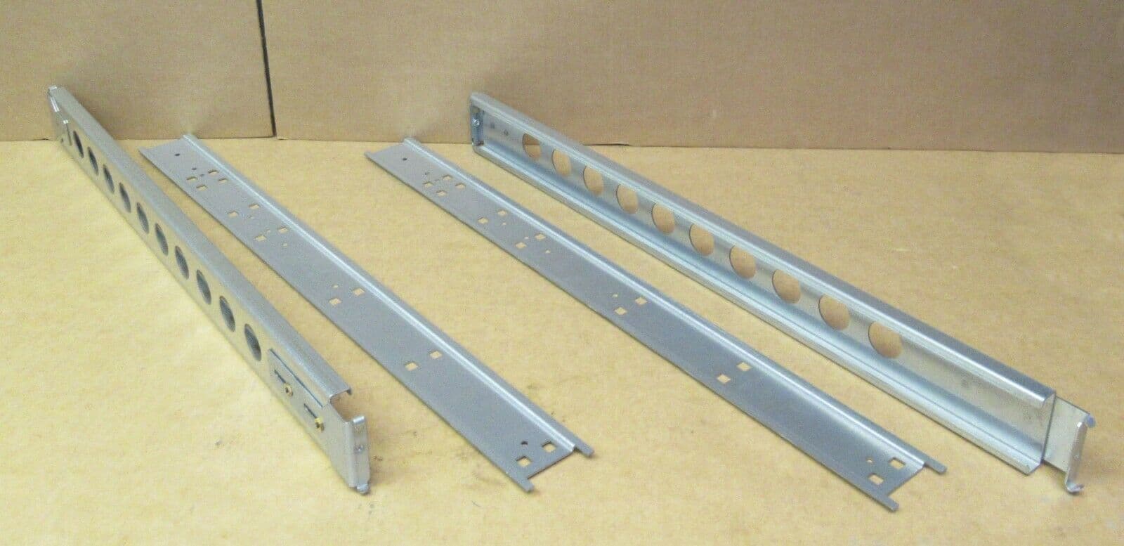 Supermicro Static Rails fits most 2U-4U Servers CSE-826 CSE-213 CSE-846 ...