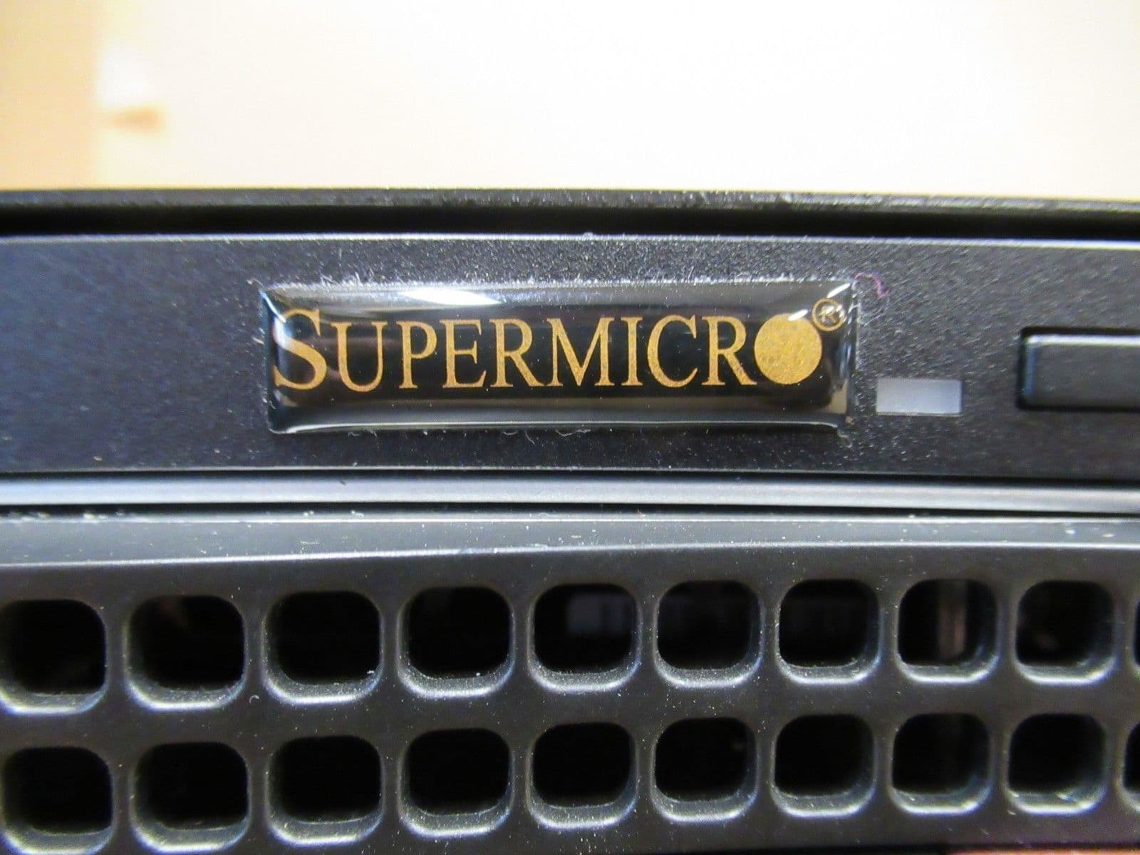 Supermicro SuperChasis CSE-836 1x Xeon E5506 16 8TB 12GB 3U RAID ...