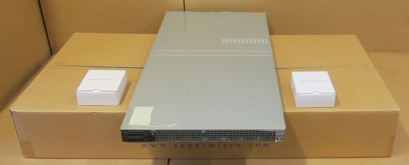 Supermicro SuperServer 1029GQ-TRT 2x 2 5" Bay 4x GPU X11DGQ CTO 1U Server