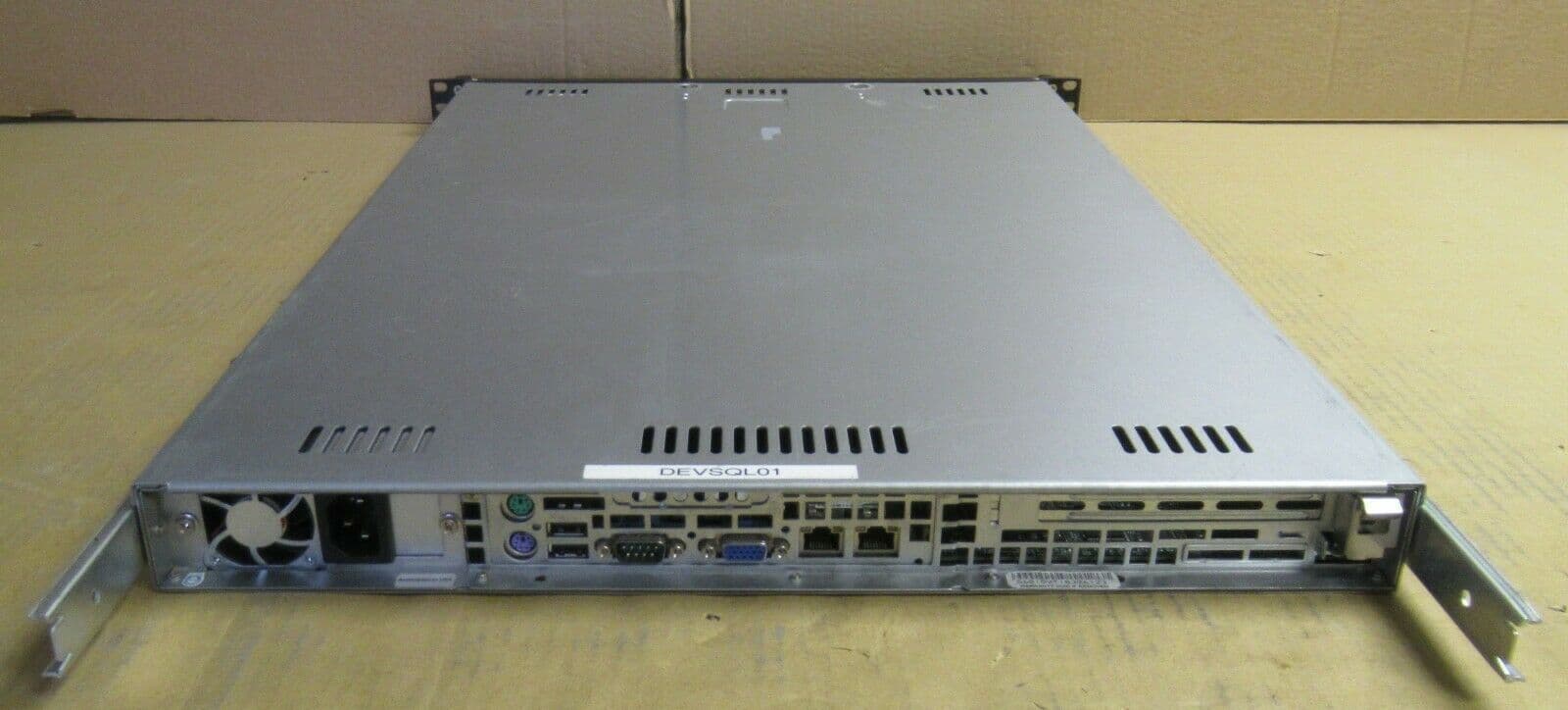Supermicro SuperServer 6015V-T 2x SAS Bays 520W PSU DVD ROM 1U ...