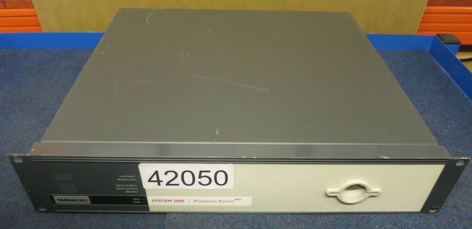 Tandberg Television System 3000 Professional Receiver Plus M2/PSR/NDC E9001