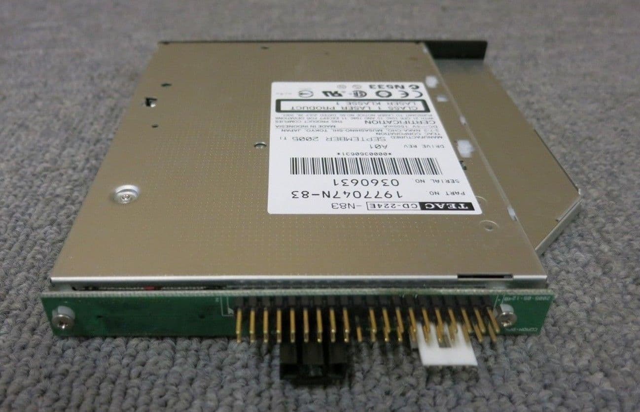 Teac CD-224E 1977047N-83 Internal 24X IDE/ATAPI CD-ROM Drive Plug-In Module