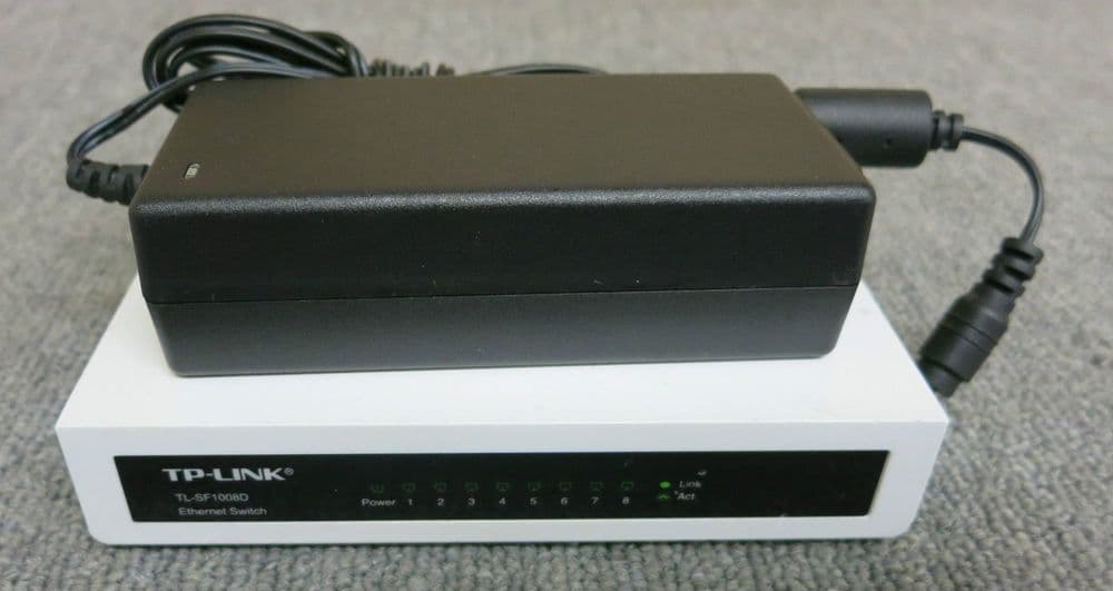 TP-Link TL-SF1008D TP-SF1008 8 Port Fast Ethernet Desktop Switch with ...