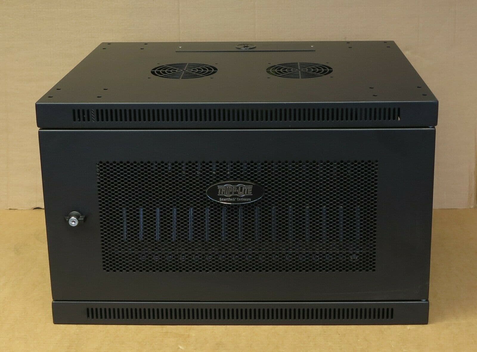 Tripp Lite 16-Port USB Tablet Charging & Sync Cabinet Station CS16USB