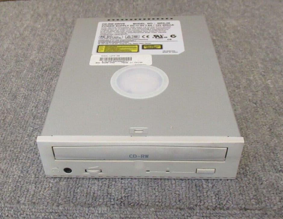 Ultima Electronics WPA-28 32X 8X IDE Internal CD-R/RW Optical Drive