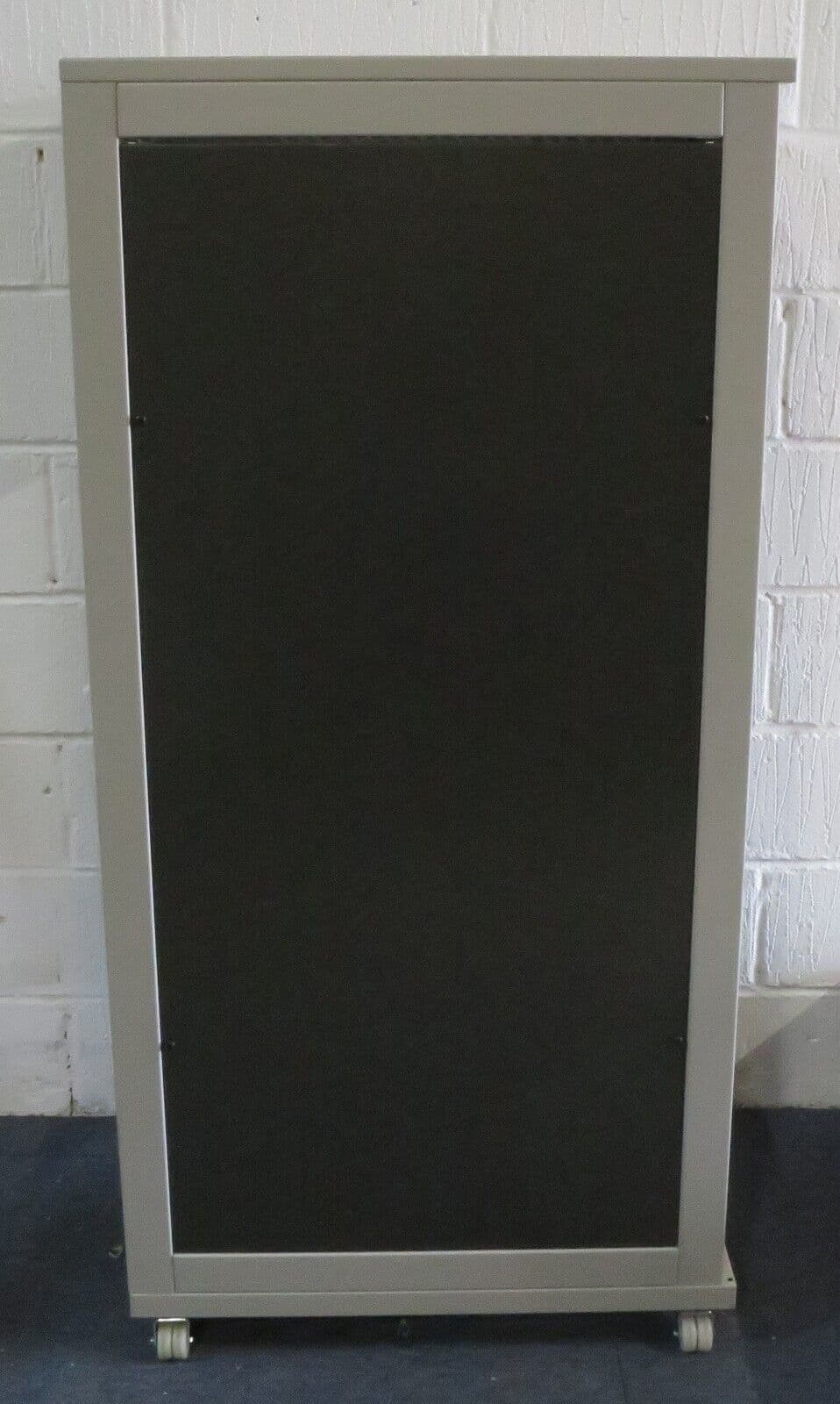 Universal Open Grey 31U Server 19" Rack Cabinet Enclosure Switch AV 600 ...