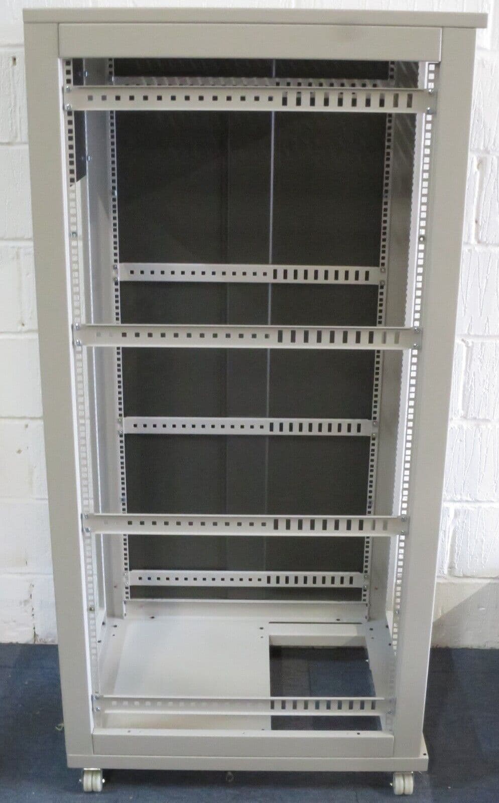 Universal Open Grey 31U Server 19" Rack Cabinet Enclosure Switch AV 600 ...