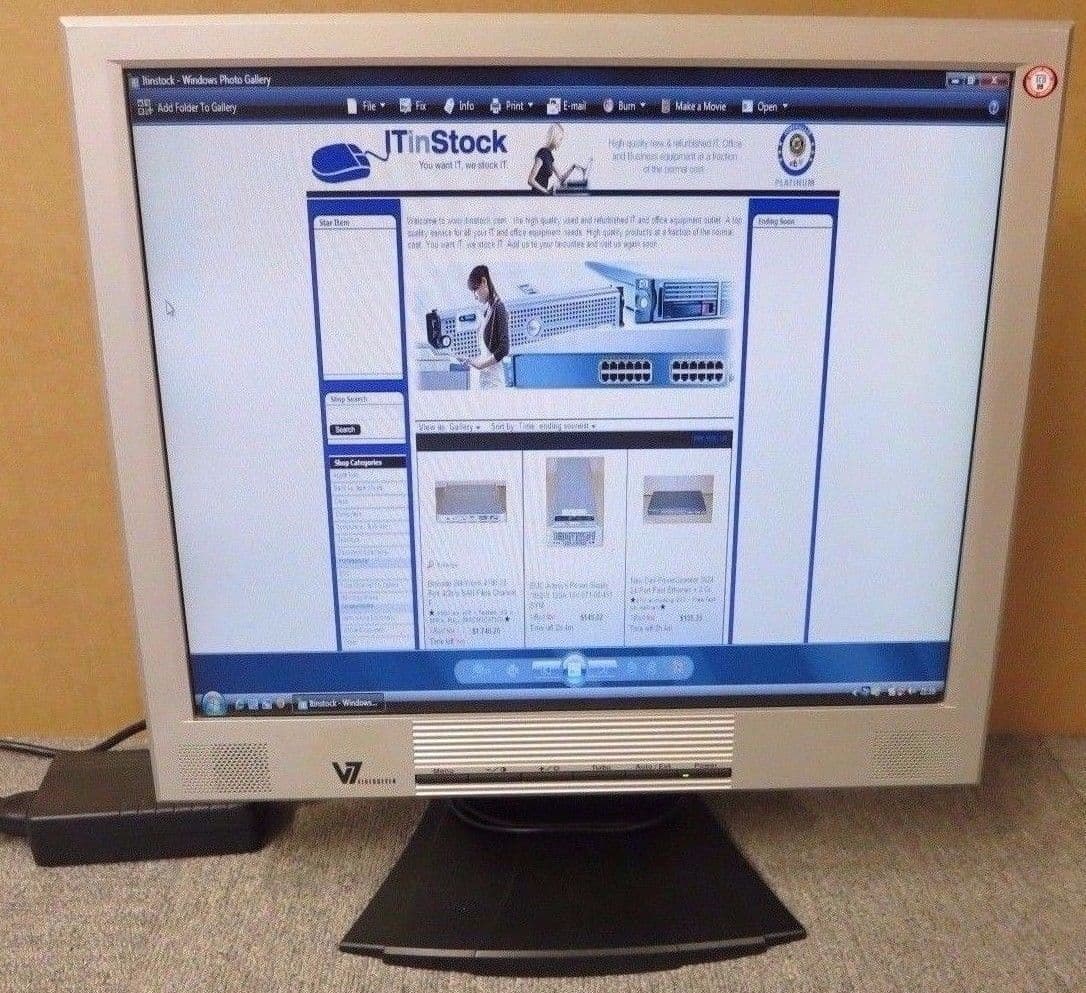 VideoSeven L17PS Black And Silver 17" Inch LCD Flat Screen Colour Monitor