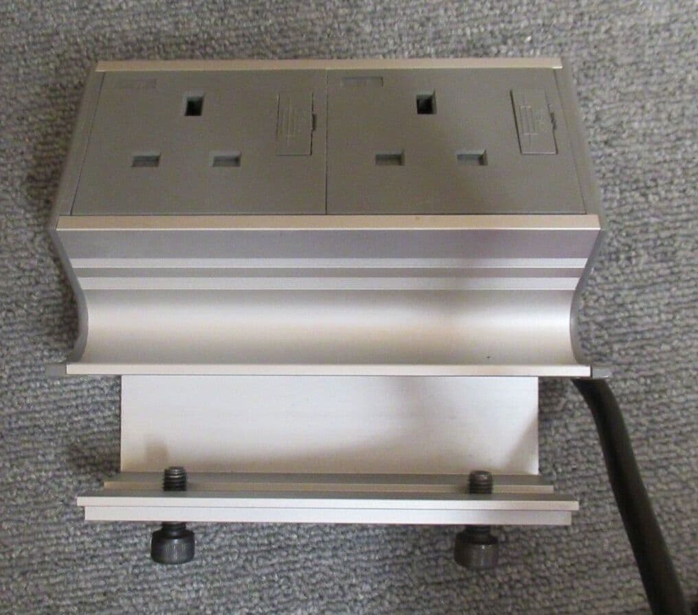 Voltex Desktop Desk Bench Table Mounted Power Sockets 2 UK Sockets To ...