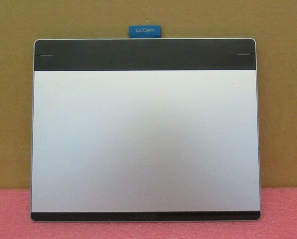 Wacom Intuos Creative Graphics Pen Tablet Medium CTH-680