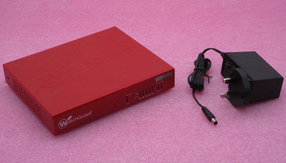 WatchGuard XTM 3 Series Network Security Appliance 5-Port 1Gb/s ...