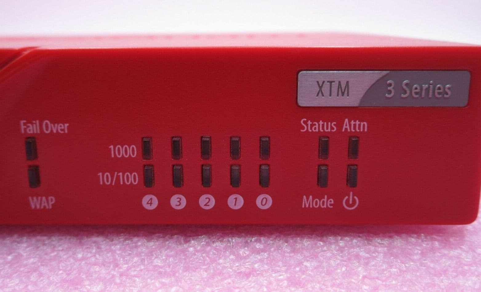 WatchGuard XTM 3 Series Network Security Appliance 5-Port 1Gb/s ...