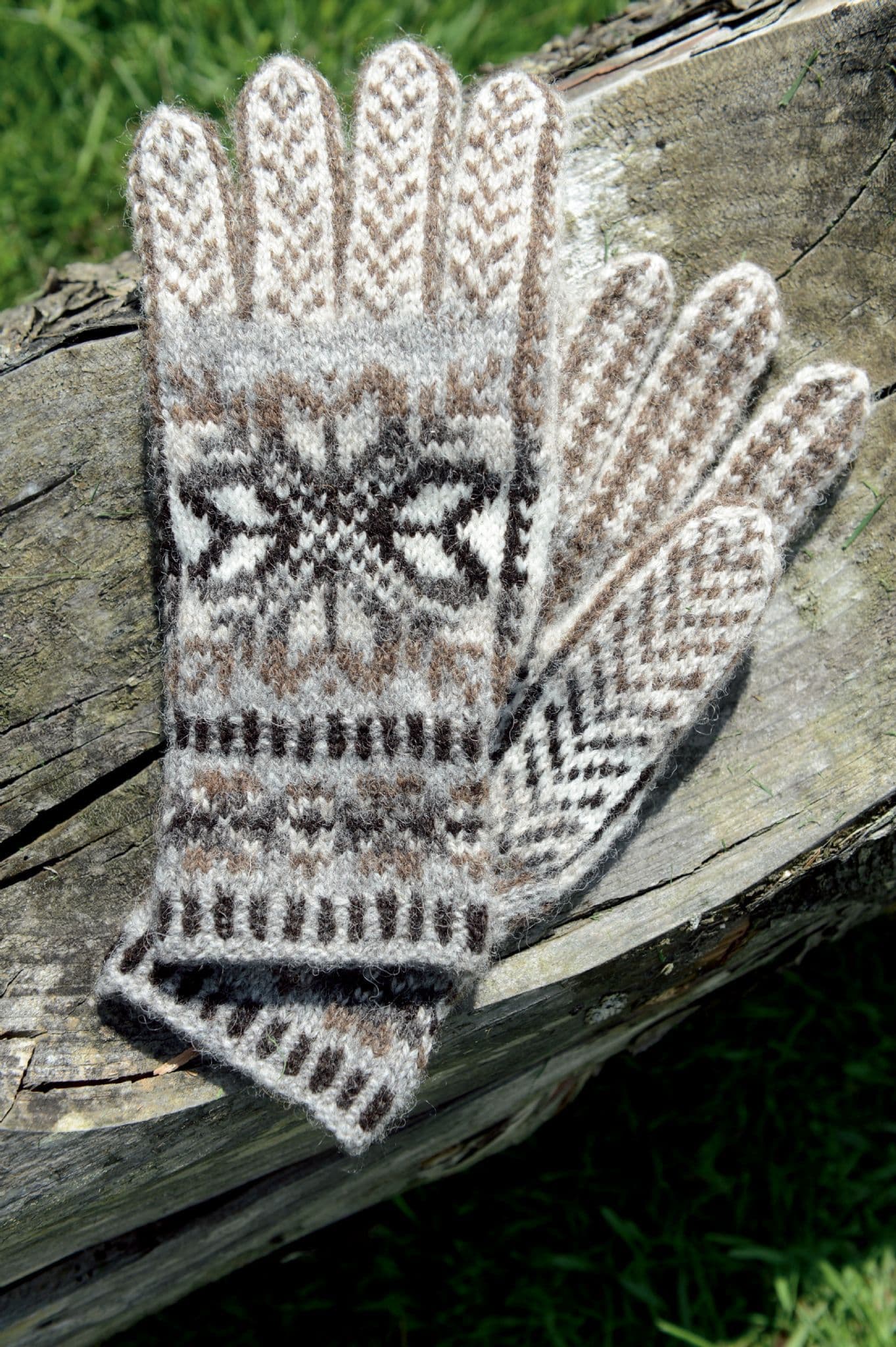 Fair Isle Designs from Shetland Knitters Volume 1