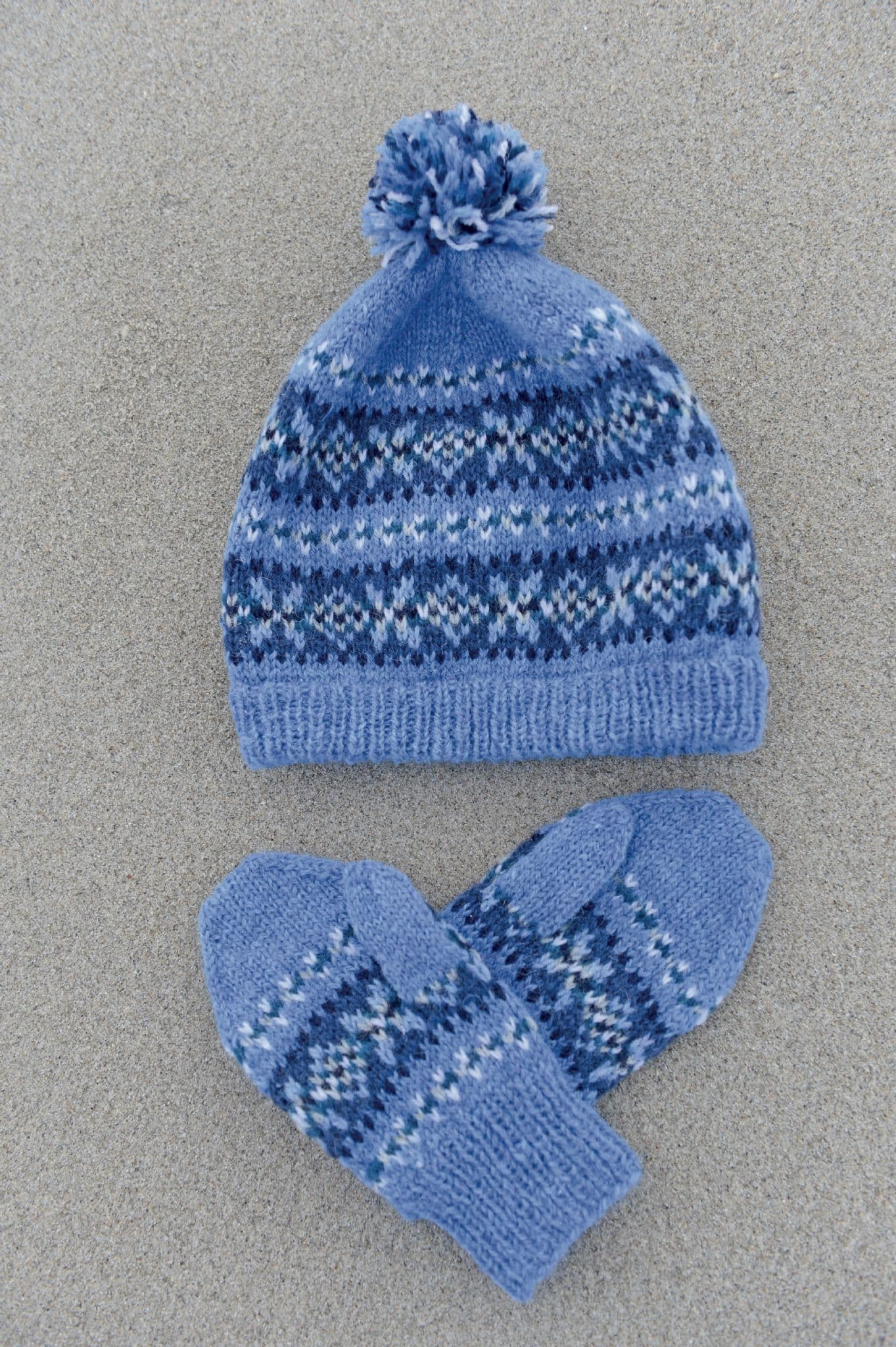 Fair Isle Designs from Shetland Knitters Volume 1