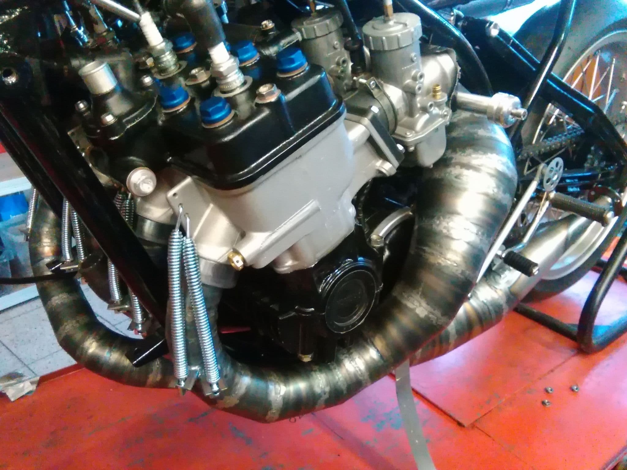 YAMAHA TZ750 JL RACE EXHAUSTS