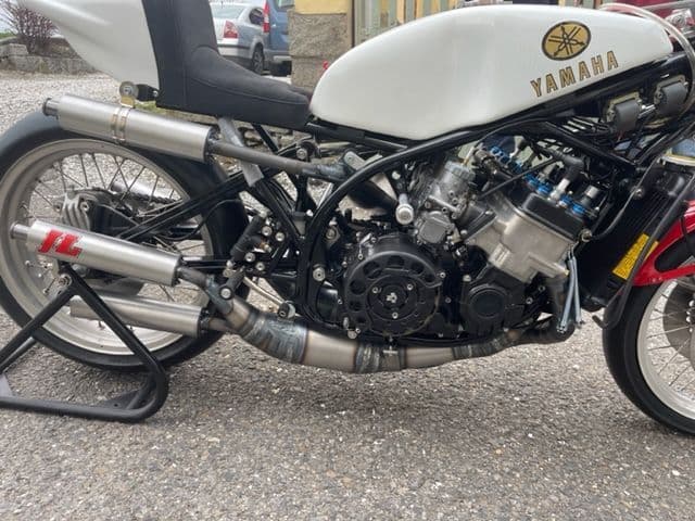 YAMAHA TZ750 JL RACE EXHAUSTS