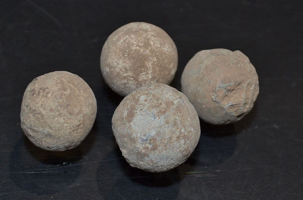 A good group of 4 x lead musket balls English Civil War Battle of ...