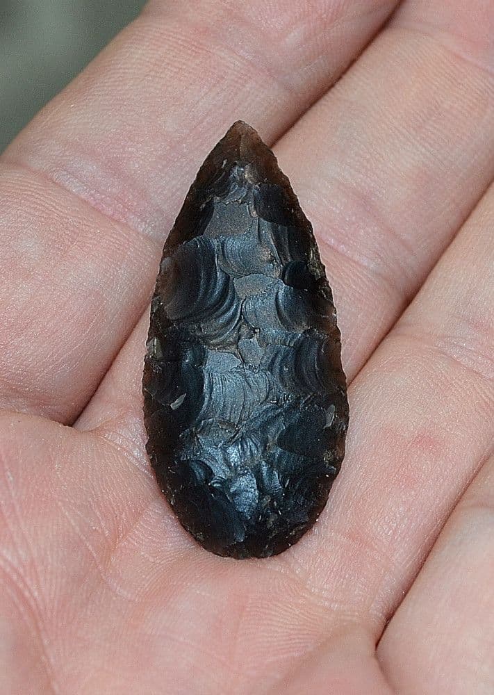 A large and beautifully pressure flaked Neolithic "Laurel leaf" flint arrowhead Suffolk SOLD