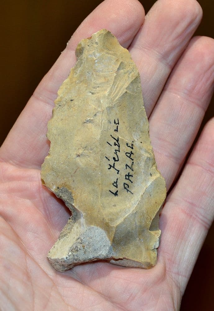 A large Paleolithic Mousterian Neanderthal unifacial flint spear head ...