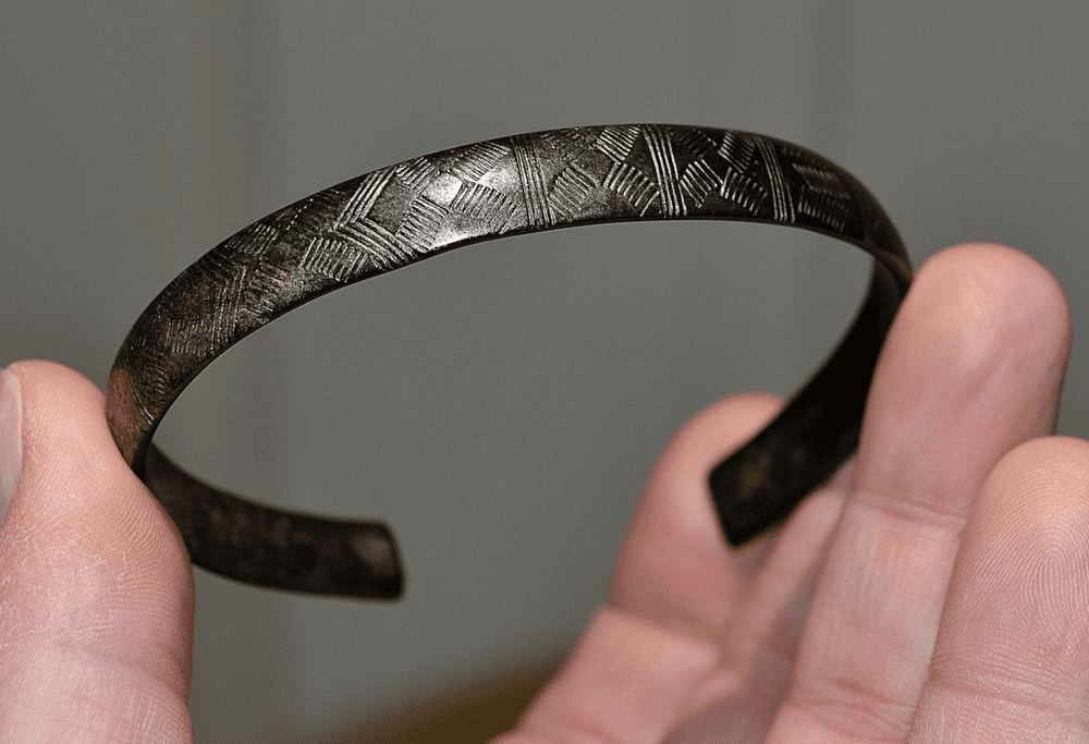 A large stunning Early Ancient Celtic "Halstatt Culture" bronze ...