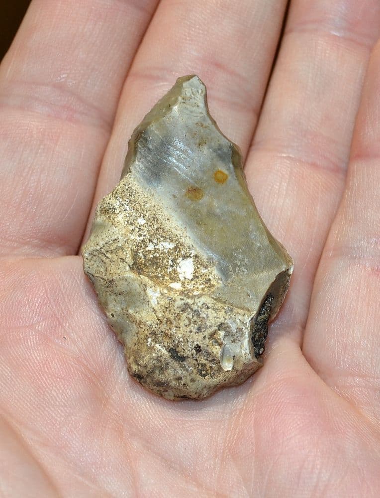 A scarce & excellent Early Paleolithic "Clactonian" small flint point ...