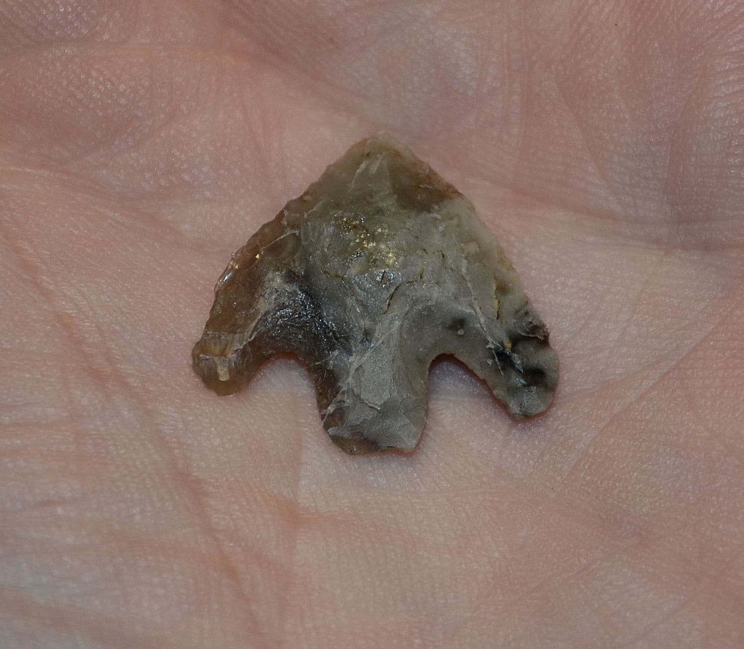 A superb Neolithic/ Early Bronze Age flint barbed & tanged flint ...