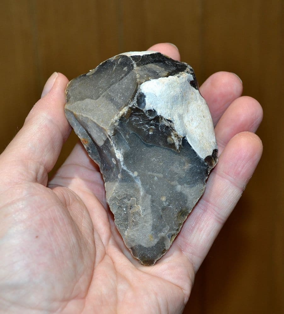 An excellent Mid-Paleolithic "Acheulian" bifacial pointed hand axe ...