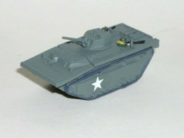 Minifigs 10mm/12mm WWII US AV-62 LVT A 1 with 37mm gun x 1