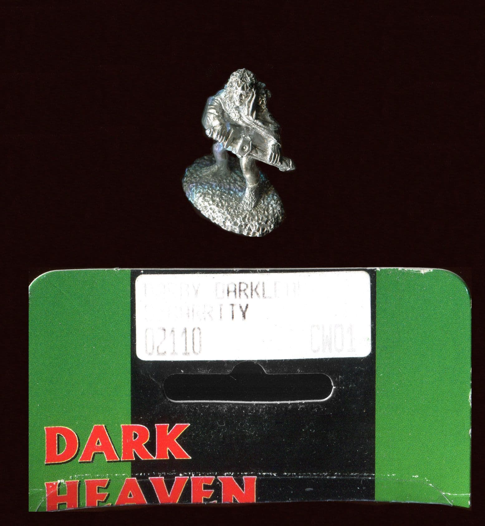Reaper Miniatures 25mm/28mm Fantasy 02110 Darby Darkleaf Halfling