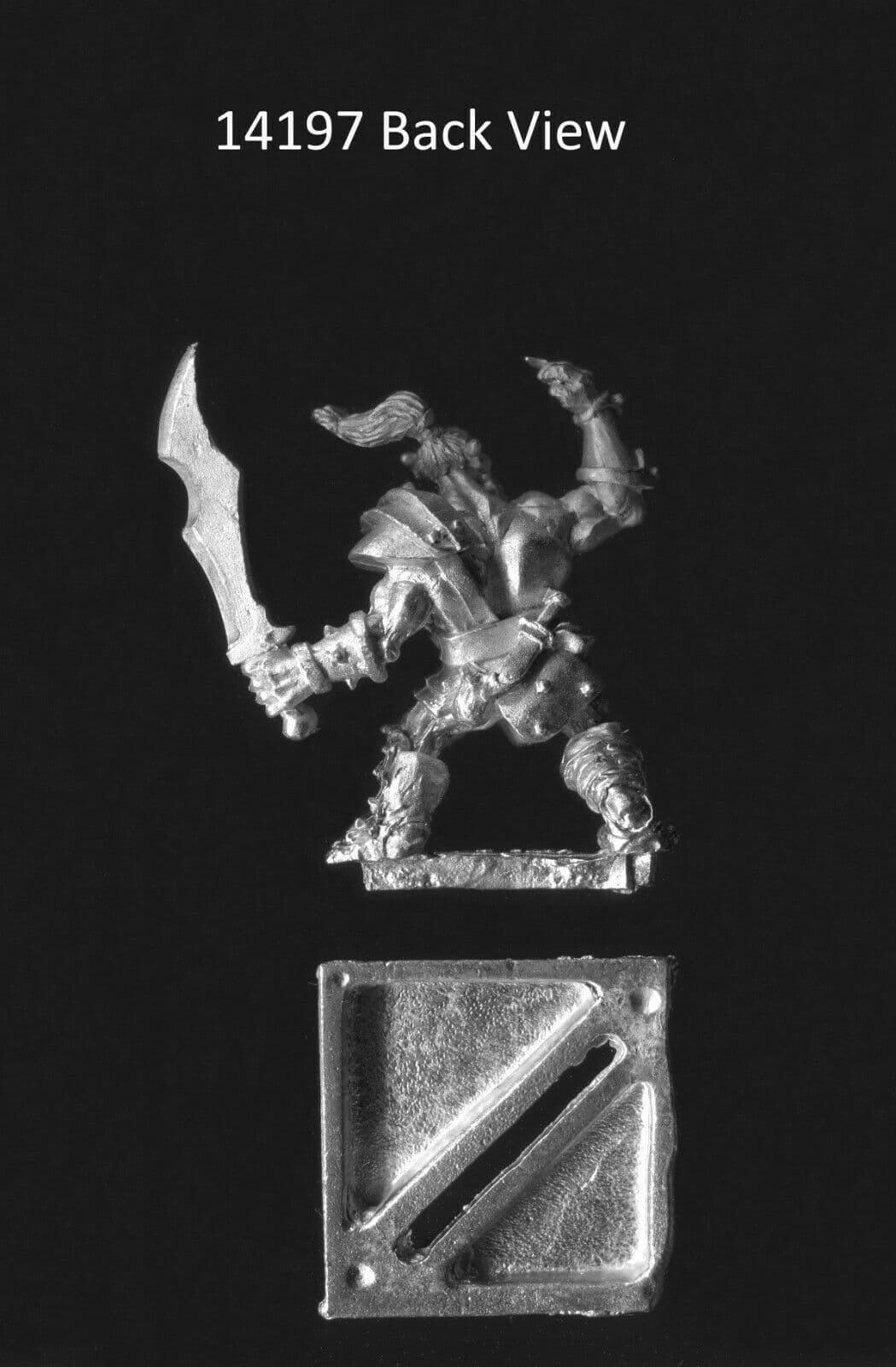 Reaper Miniatures 25mm/28mm Fantasy 14197 Lesser Orc Sergeant