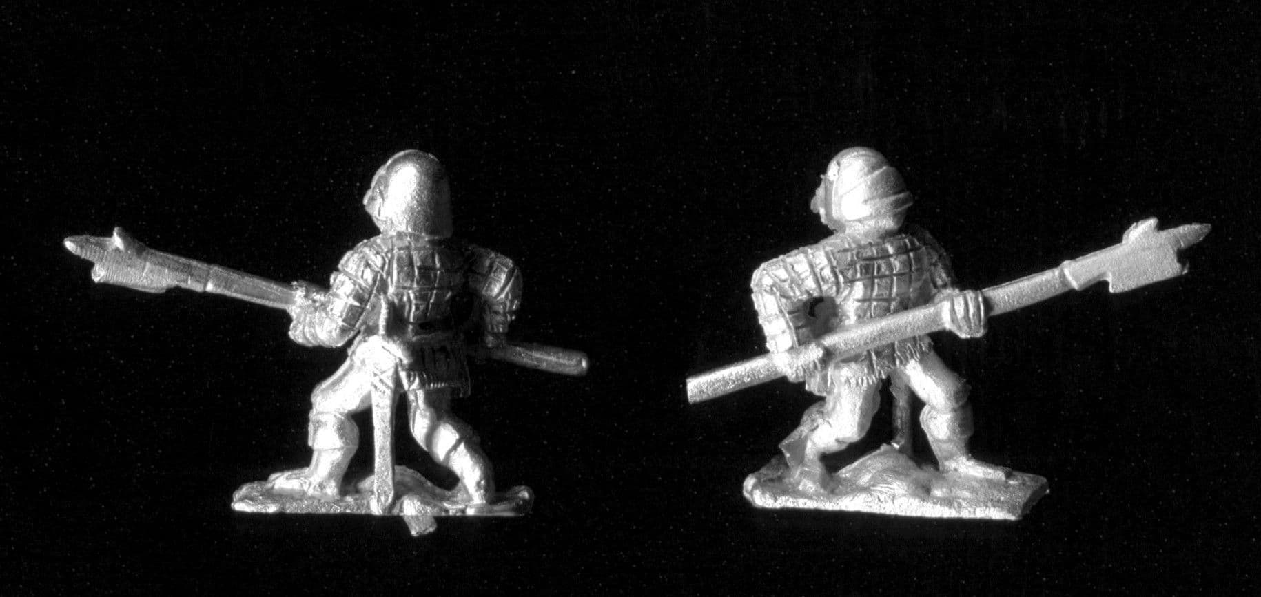 Roundway 15mm Renaissance RKE11 English Halberdier x 8